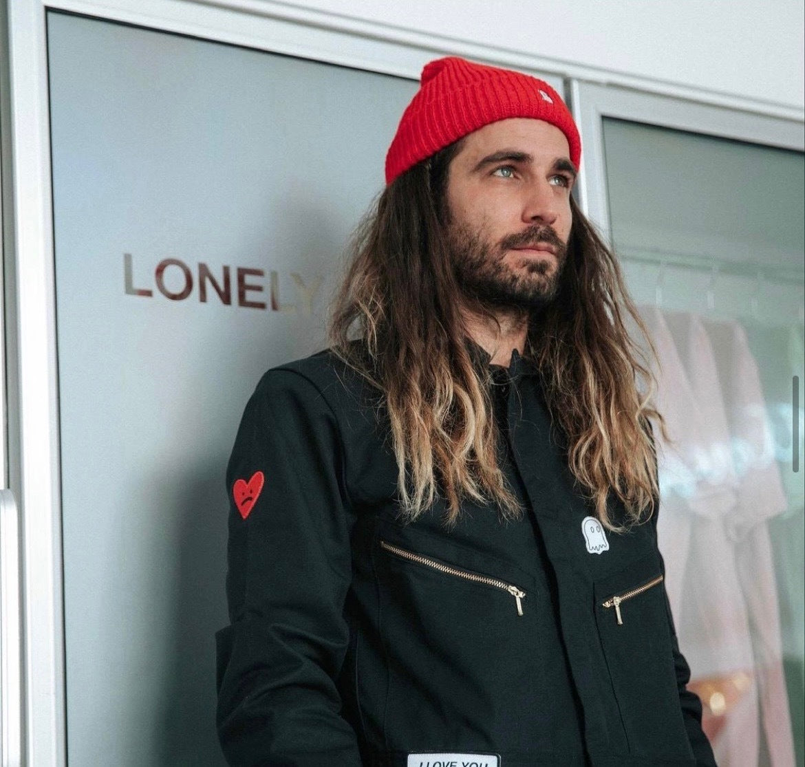 ARTIST / Bronson Christensen – UN/DN LAQR